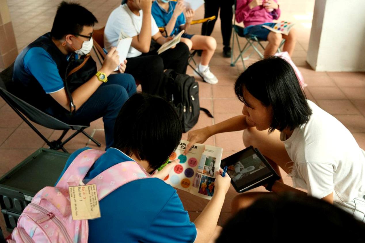 Look Up, Slow Down and Pause Here - with Jessica Heng - The Everyday Museum